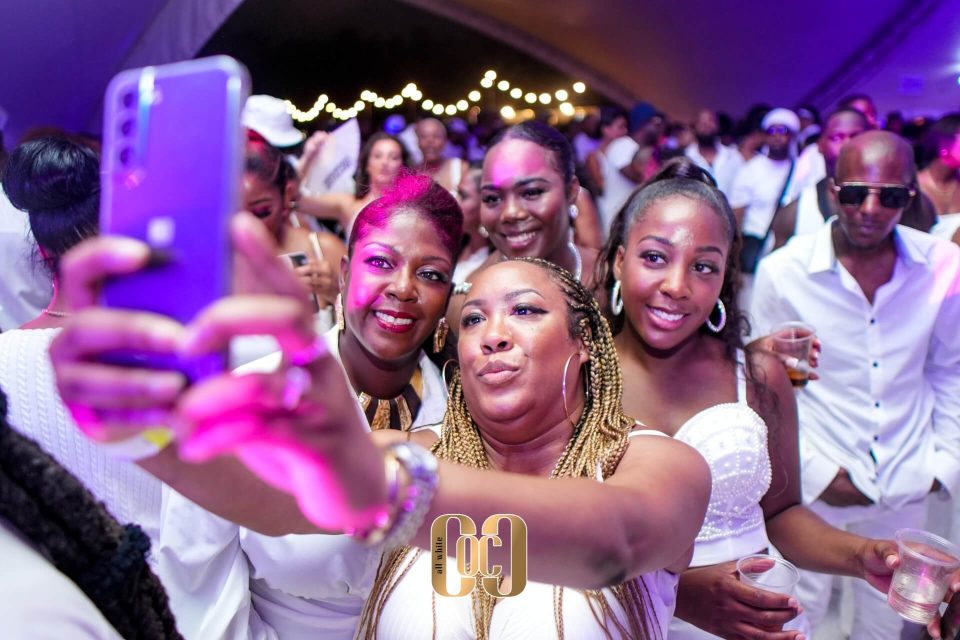 Gallery - All White Coco Events
